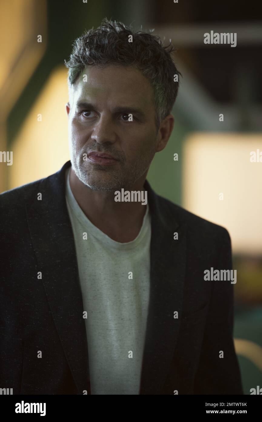 Thor: Ragnarok Year : 2017 USA Director : Taika Waititi Mark Ruffalo ...