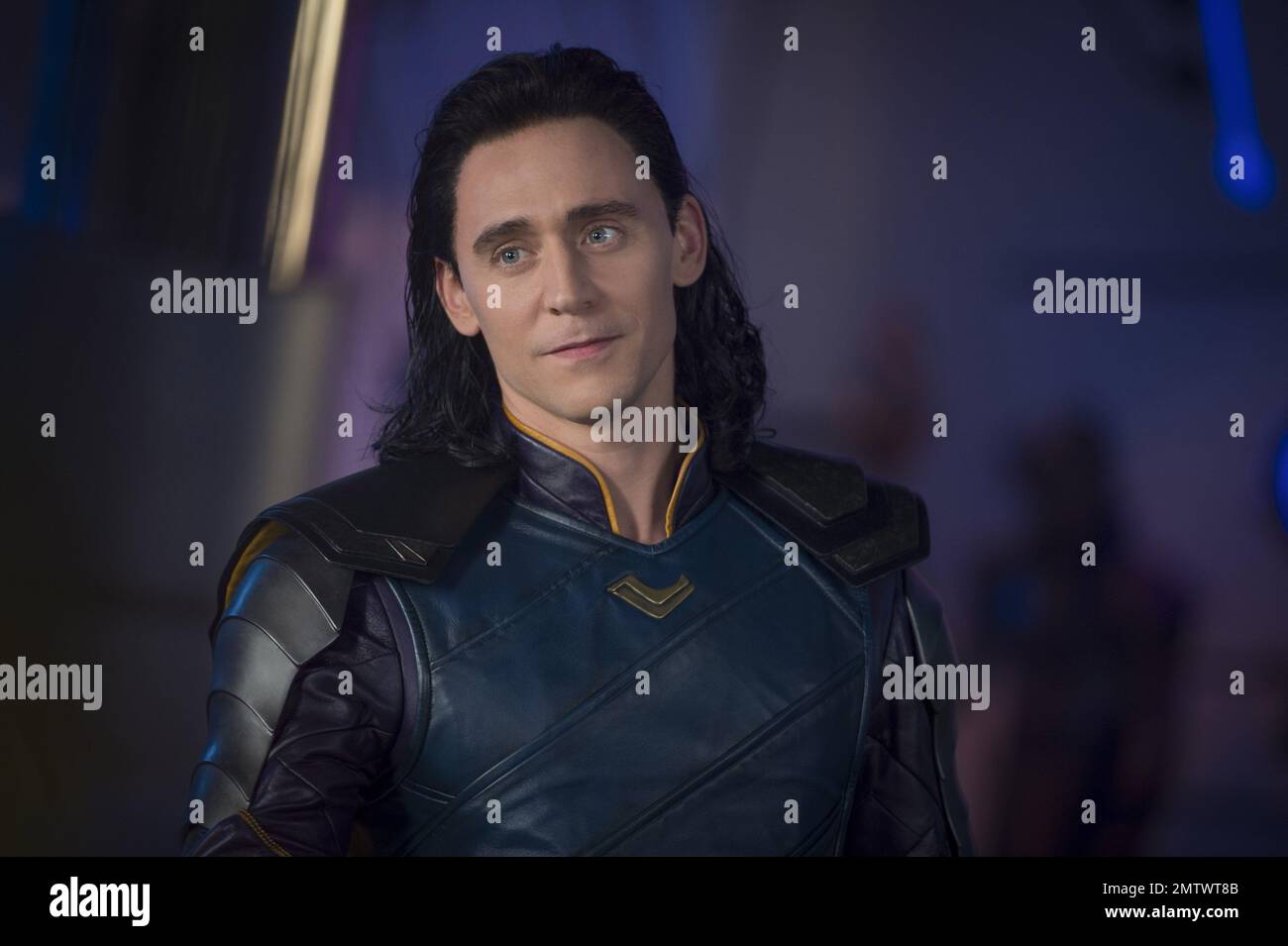 Thor: Ragnarok Year : 2017 USA Director : Taika Waititi Tom Hiddleston ...