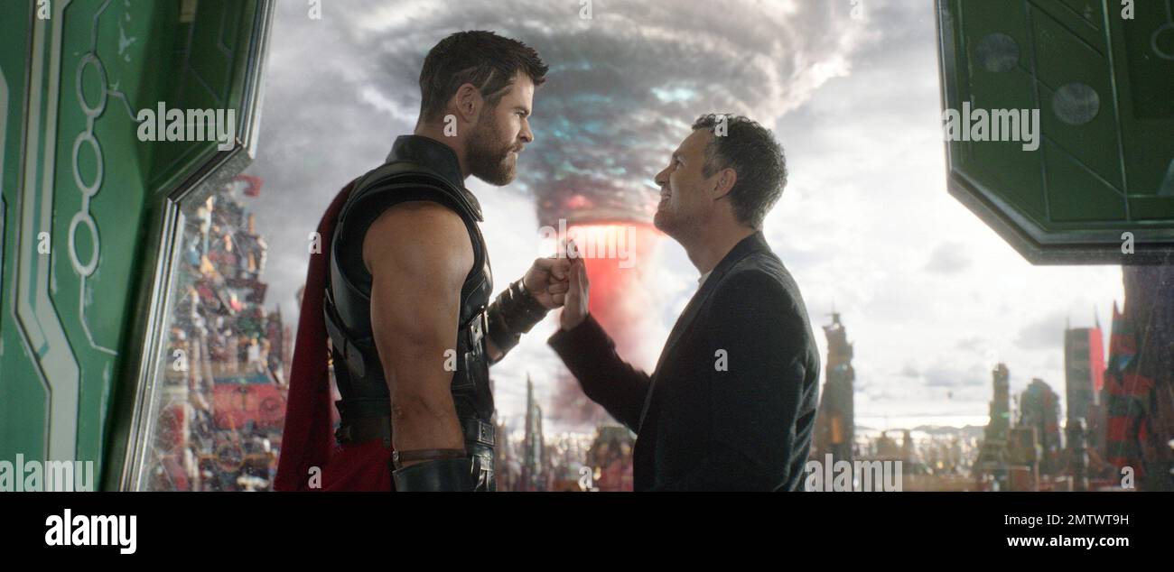 2017 usa director taika waititi chris hemsworth mark ruffalo hi-res ...