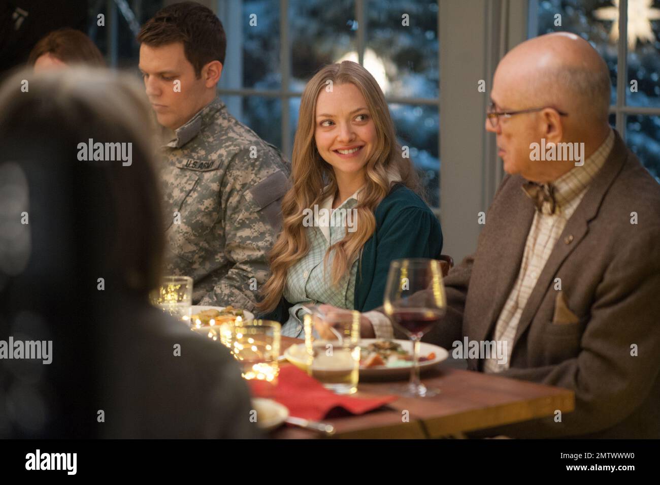 Love the Coopers Year : 2015 USA Director : Jessie Nelson Ed Helms ...