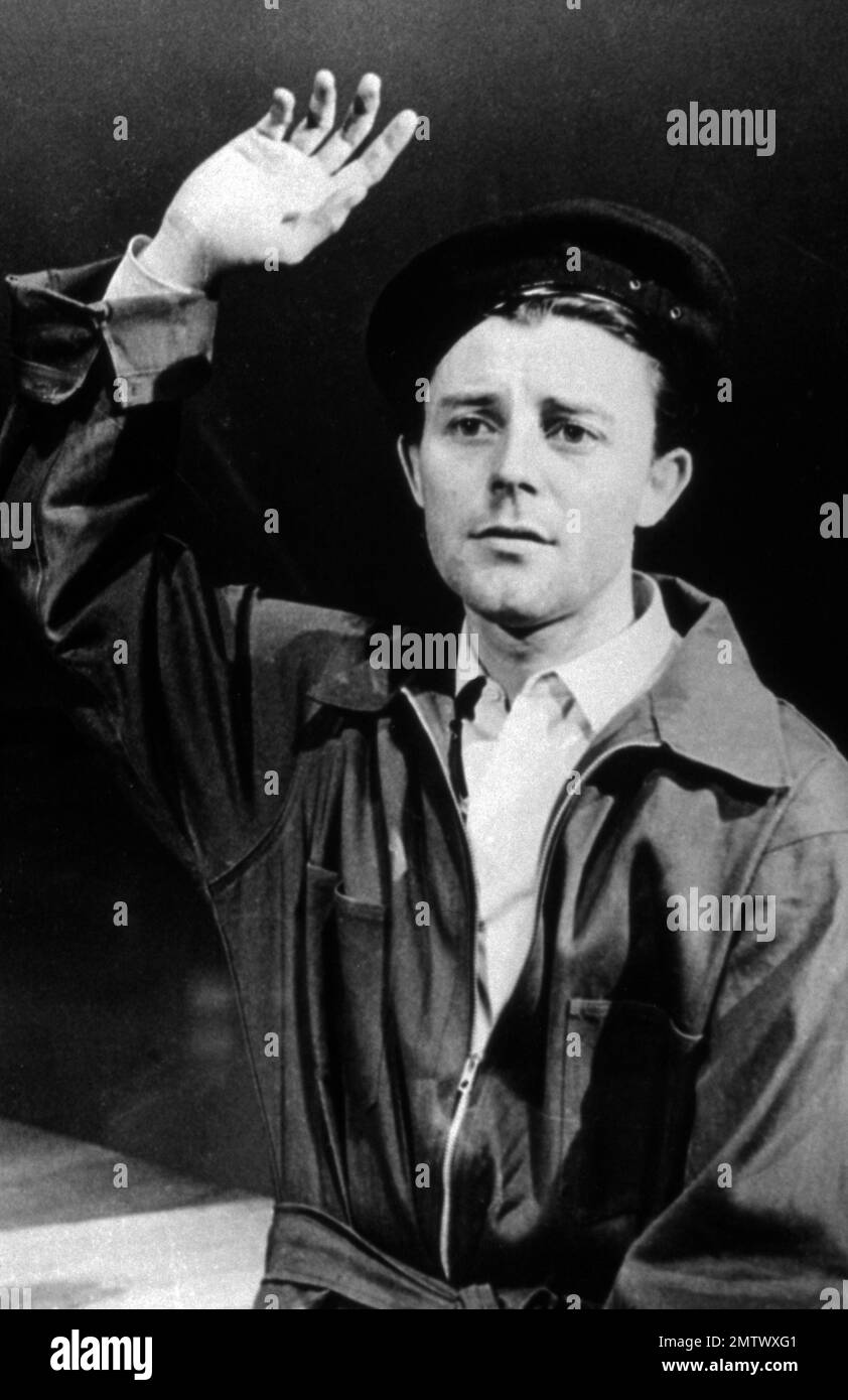 Les Belles de Nuit Year : 1952 France Italie Director : Rene Clair ...