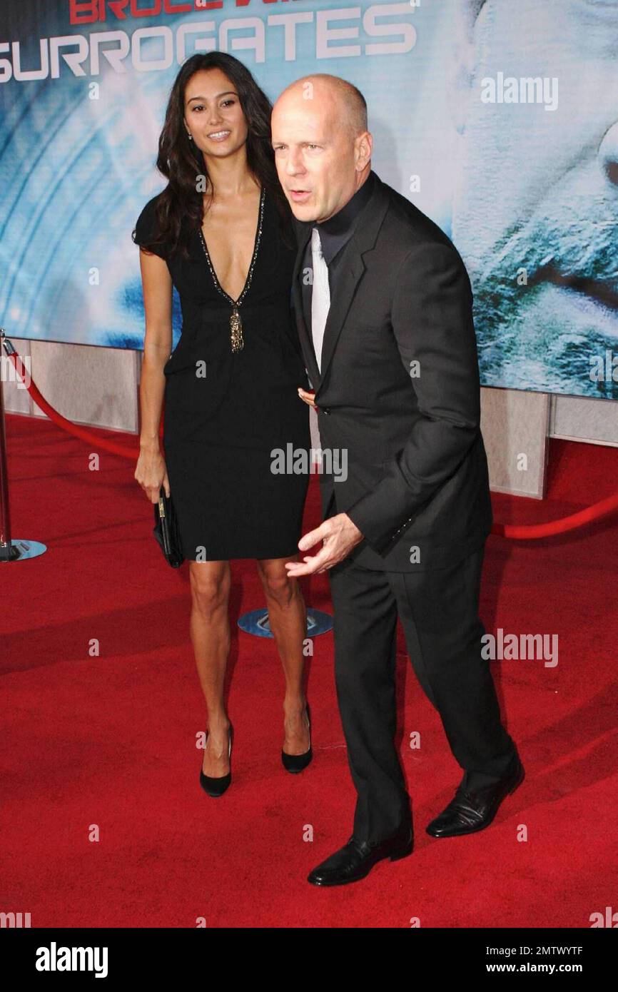 Bruce willis and emma heming 2009 hi-res stock photography and images ...
