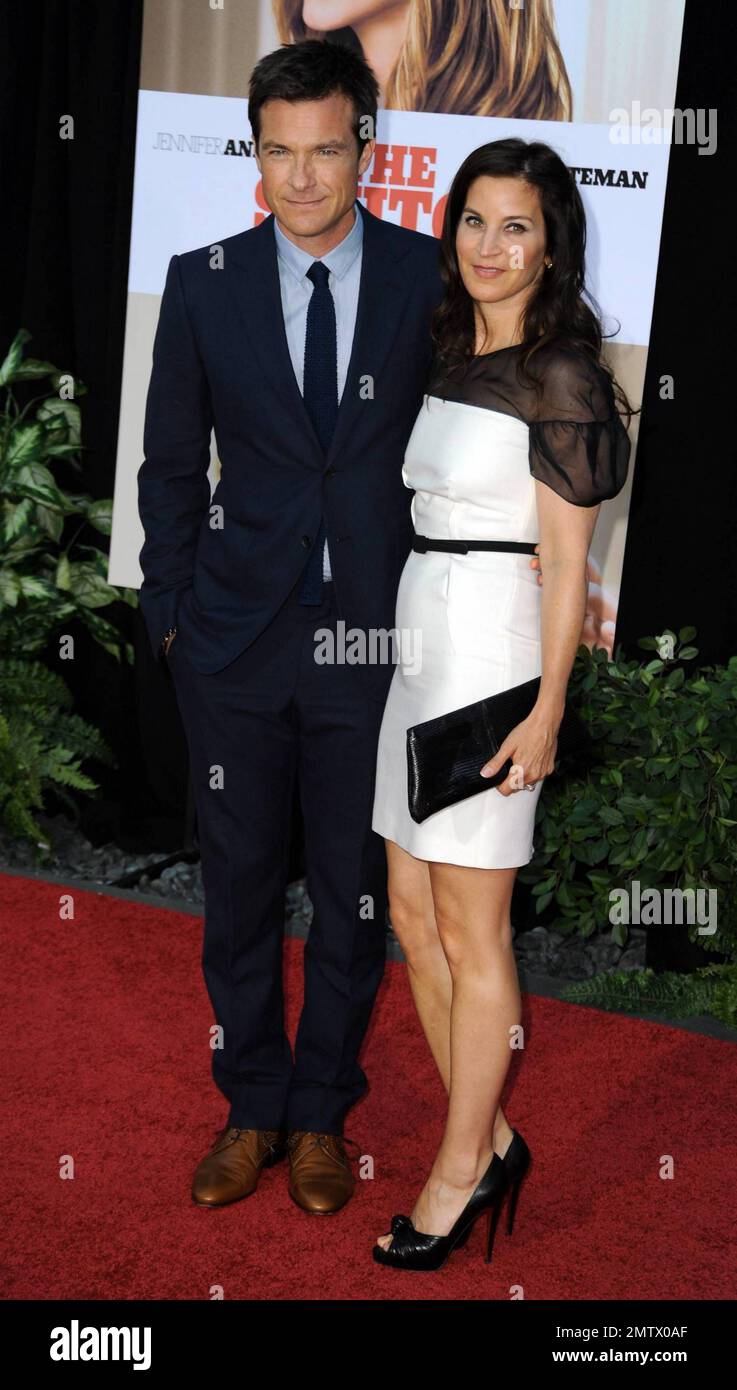 Jason Bateman and wife Amanda Anka at the premiere of "The Switch" at ...