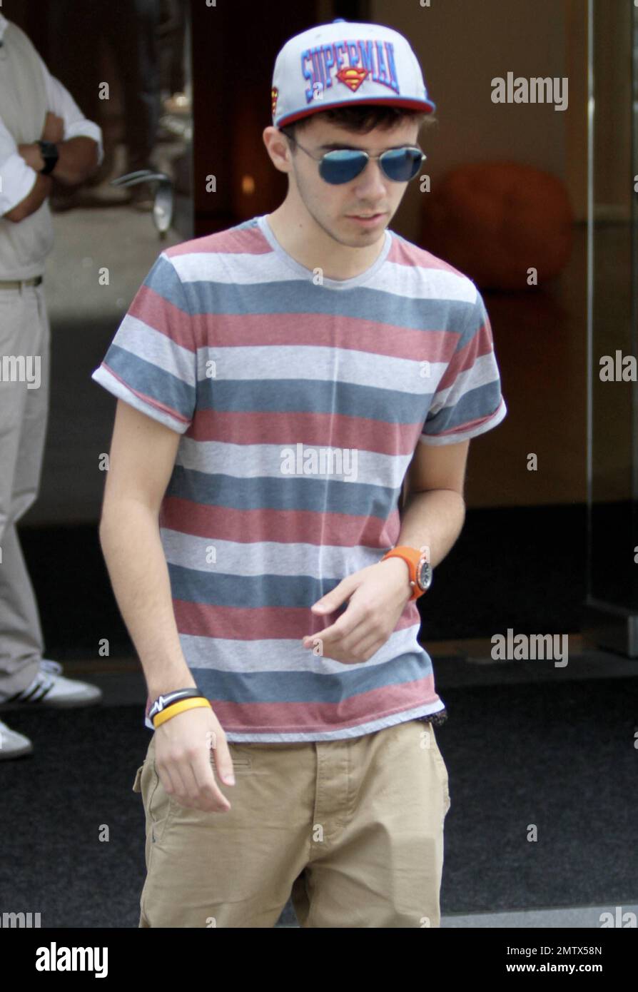 EXCLUSIVE!! Boy band The Wanted greet eager fans as they leave their ...