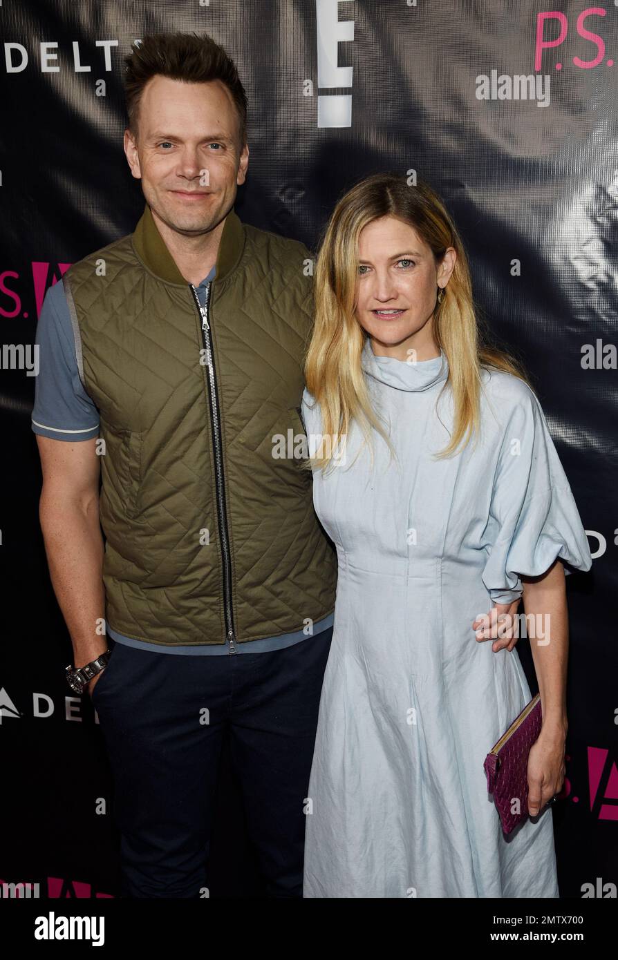 Actor Joel McHale and his wife Sarah Williams pose together at the 2017 P.S. ARTS "The pARTy ...