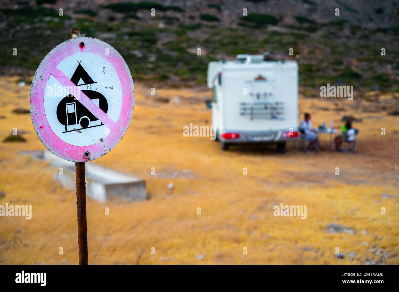 No camper sign hi-res stock photography and images - Alamy