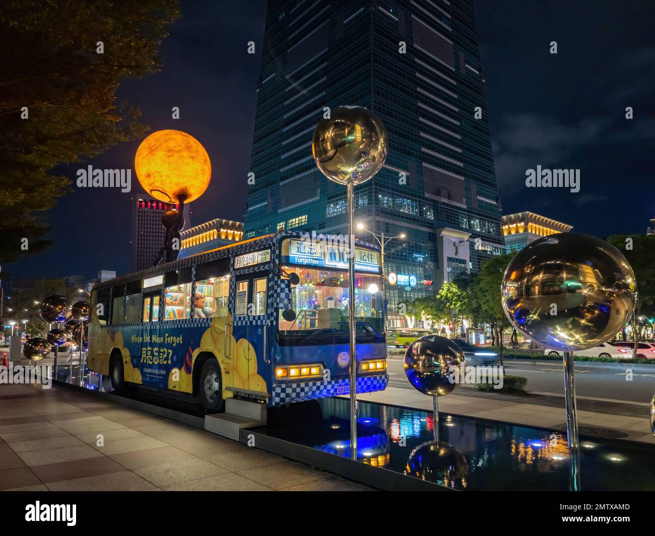 Taipei, JAN 1 2023 - Night view of the Jimmy’s Moon Bus Stock Photo - Alamy