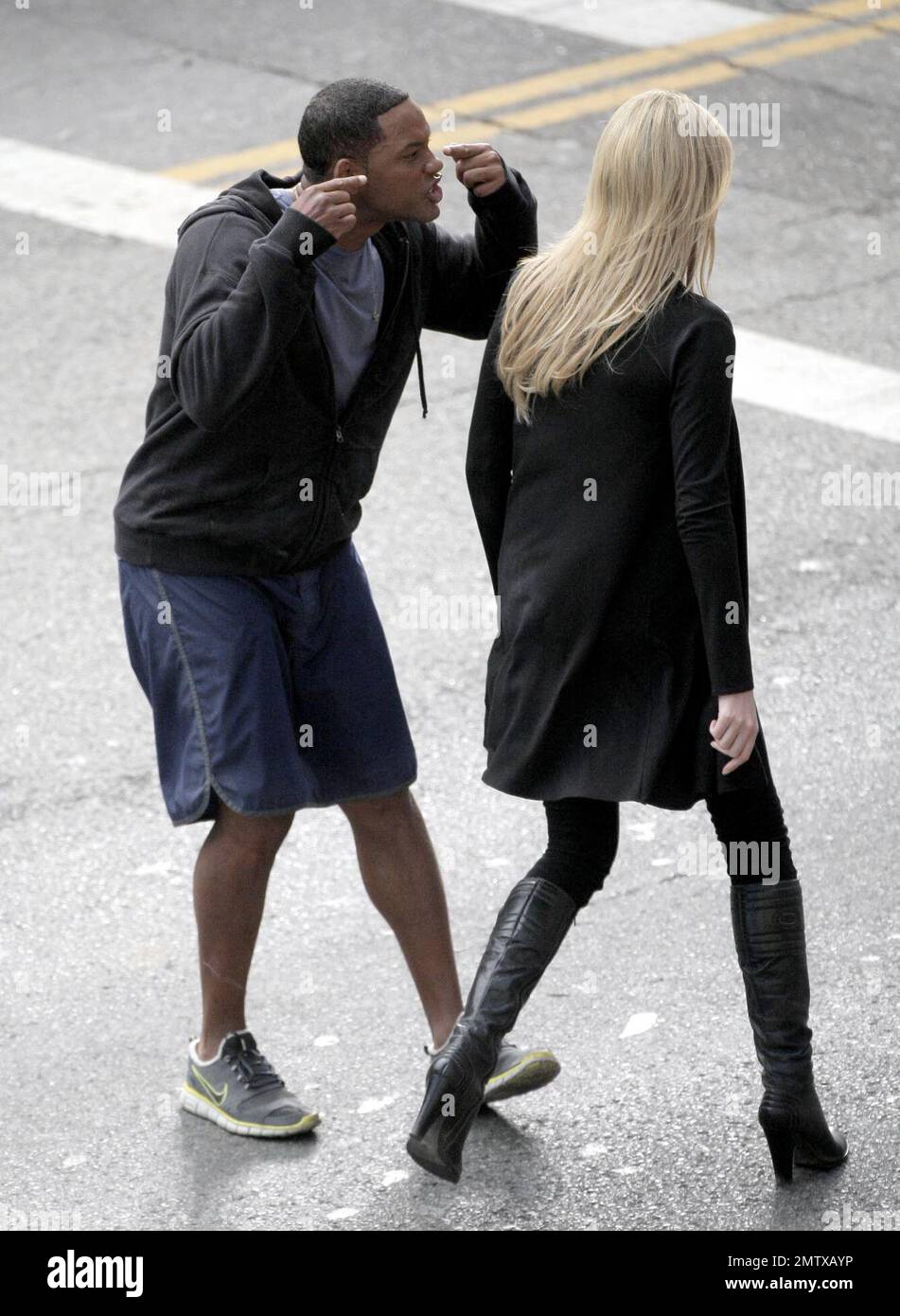 Charlize Theron and Will Smith film a scene for thier new movie ...
