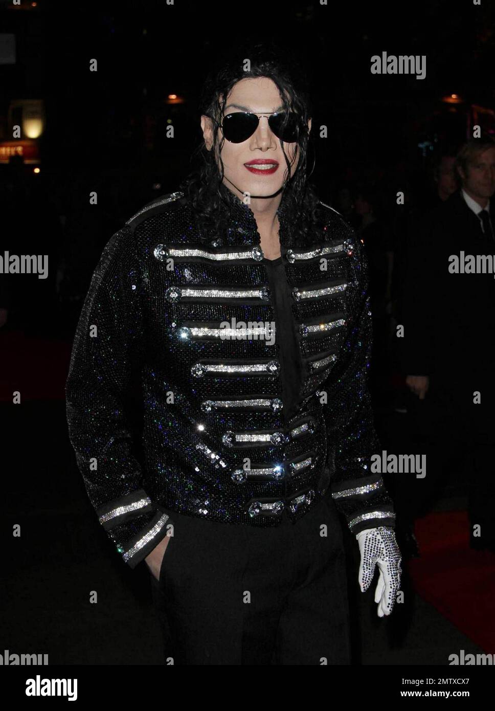 Navi, the UK's most famous Michael Jackson impersonator at the This Is ...