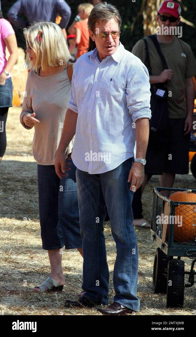 Actor Tim Allen, wife Jane Hajduk and daughter Elizabeth spend a day at ...