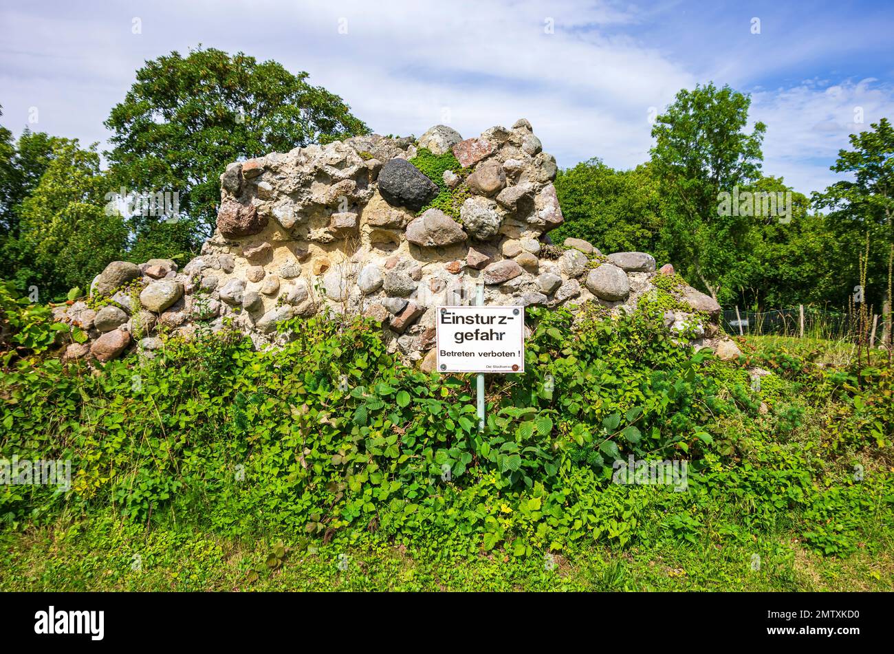 Danger of collapse, no trespassing, warning sign in German on the ...