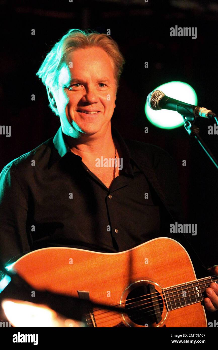 EXCLUSIVE!! Tim Robbins and The Rogues Gallery Band play live in ...