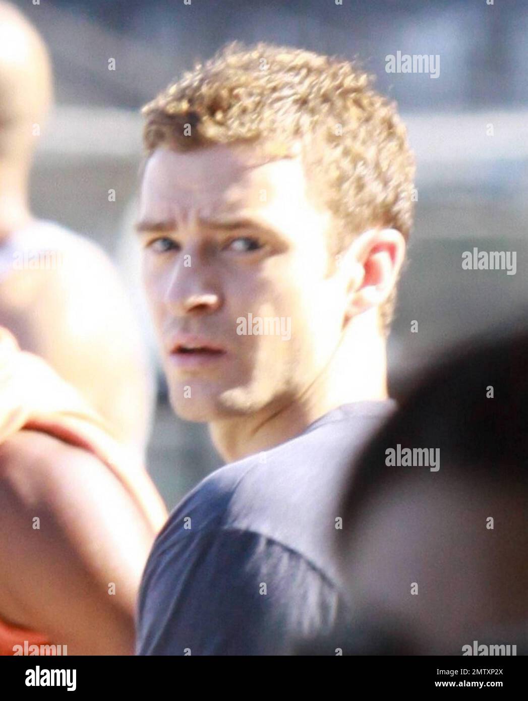 Justin Timberlake and Woody Harrelson film a scene for "Friends with ...