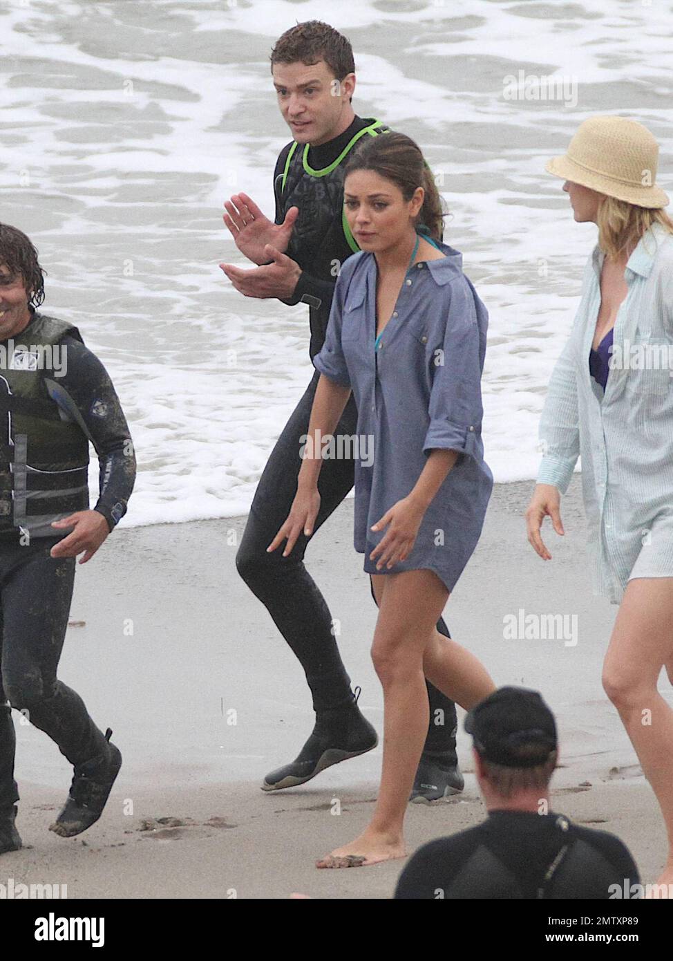 Justin Timberlake appears to get a bit paternal while on the set of ...