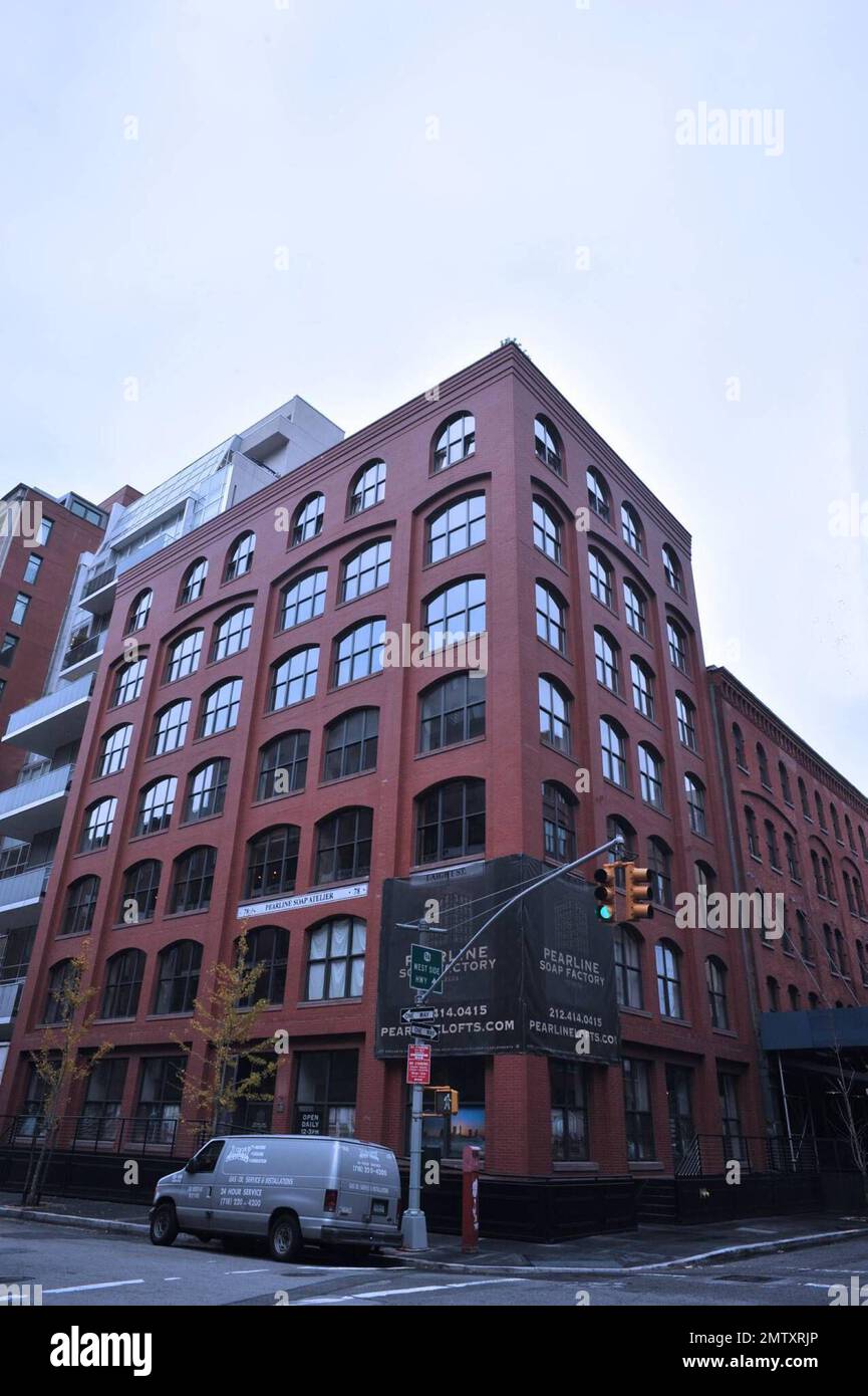 Exclusive!! This is the Tribeca neighborhood building that Justin ...