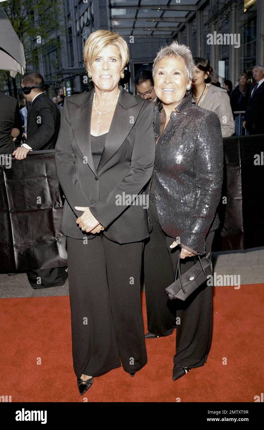 New York Times best selling author, financial advisor and host of The ...