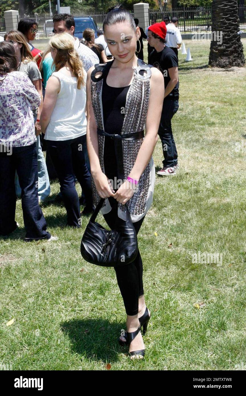 Anya at the 20th Aniversary of A Time For Heroes Celebrity Carnival to ...