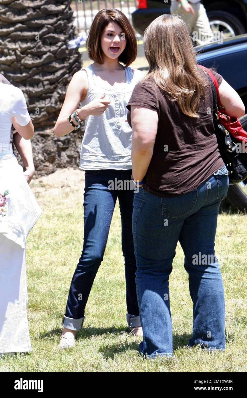Selena Gomez and her mother at the 20th Aniversary of A Time For Heroes ...