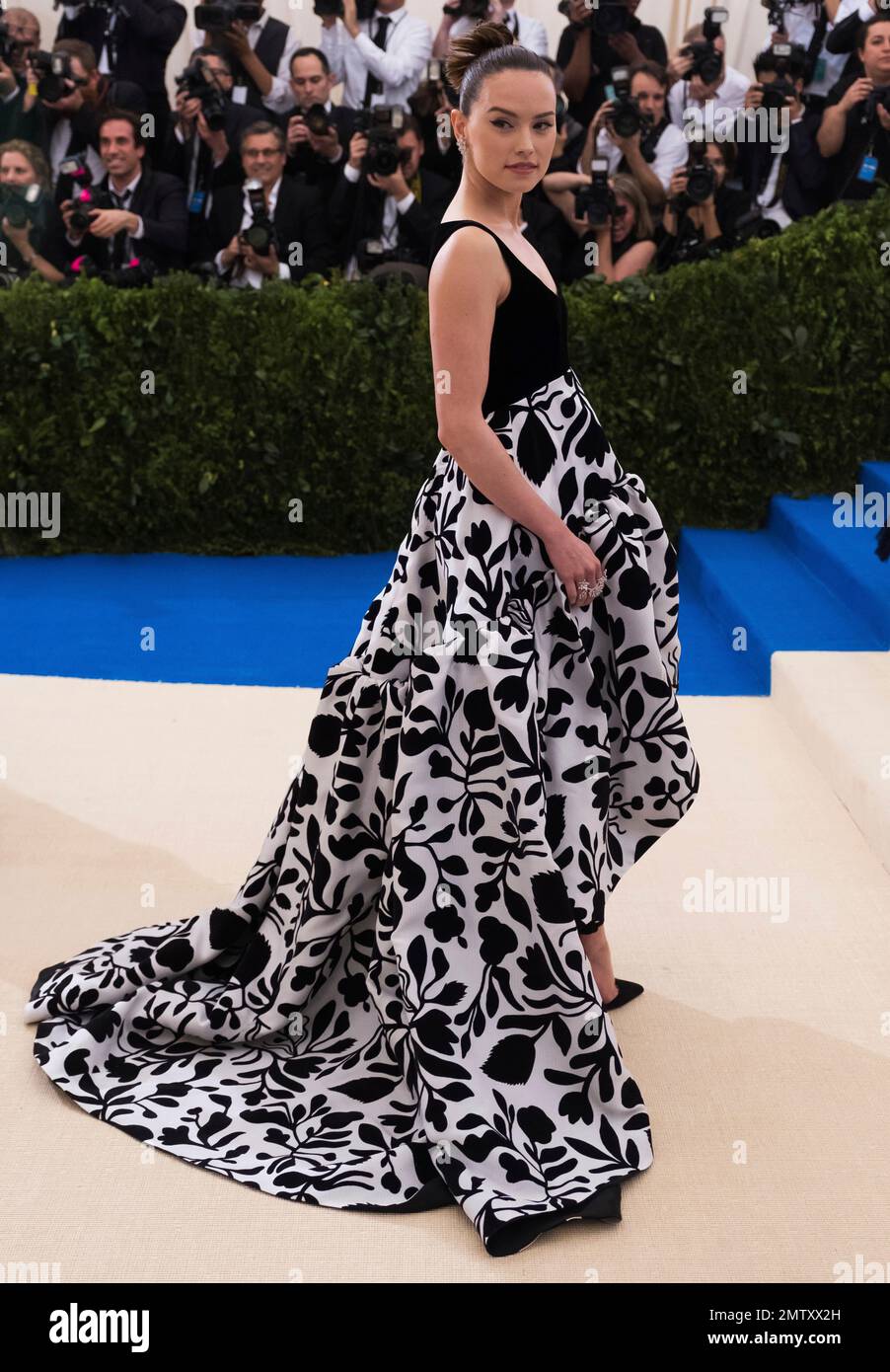 Daisy Ridley attends The Metropolitan Museum of Art's Costume Institute ...