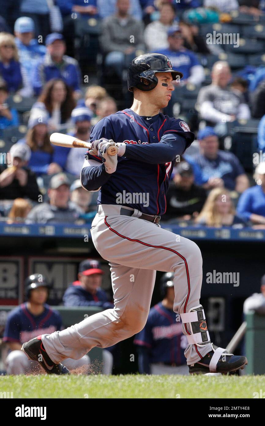 Minnesota Twins' Joe Mauer bats during the ninth inning of a baseball ...