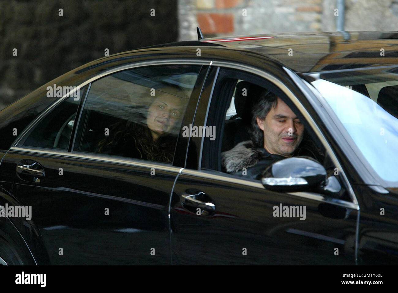 Andrea Bocelli at the wedding of Tom Cruise and Katie Holmes in ...