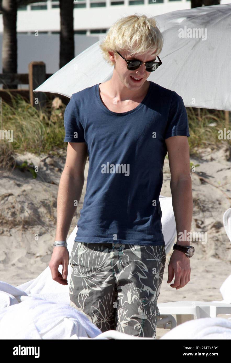 Harry Potter actor Tom Felton and his girlfriend Jade Gordon enjoy a ...