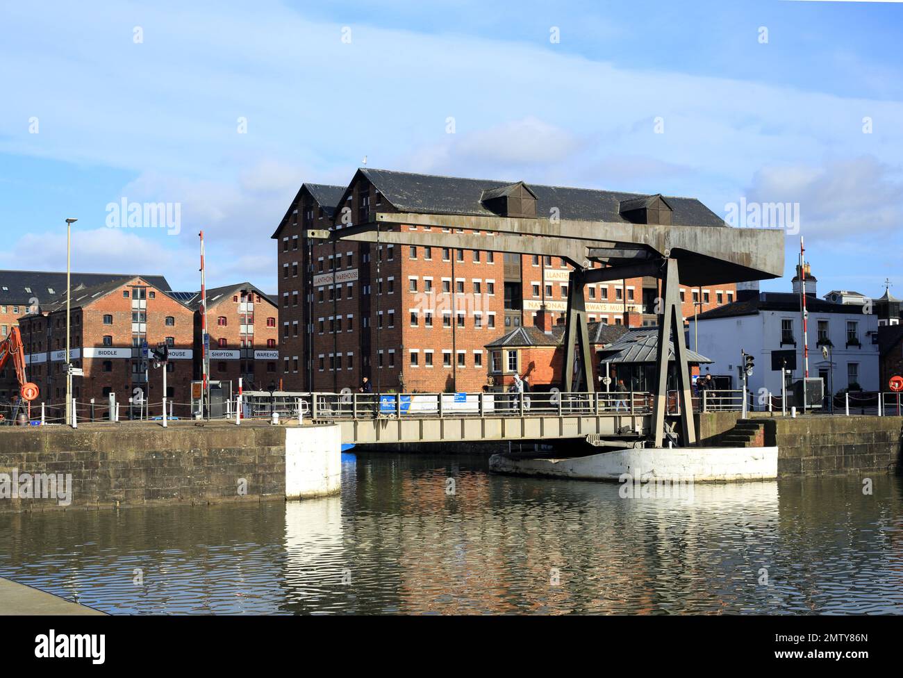 Llanthony lift bridge at Gloucester docks, Gloucestershire, England, UK ...