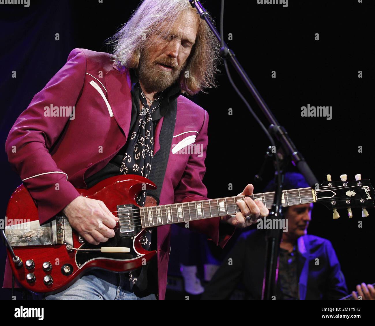 Tom petty concert stage hi-res stock photography and images - Alamy