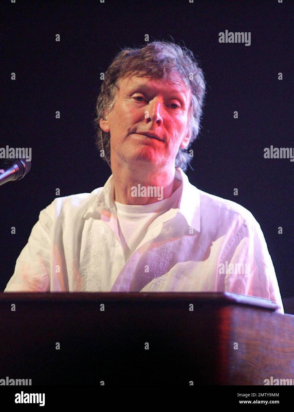 Steve Winwood performs in concert at the BankAtlantic Center in Sunrise ...