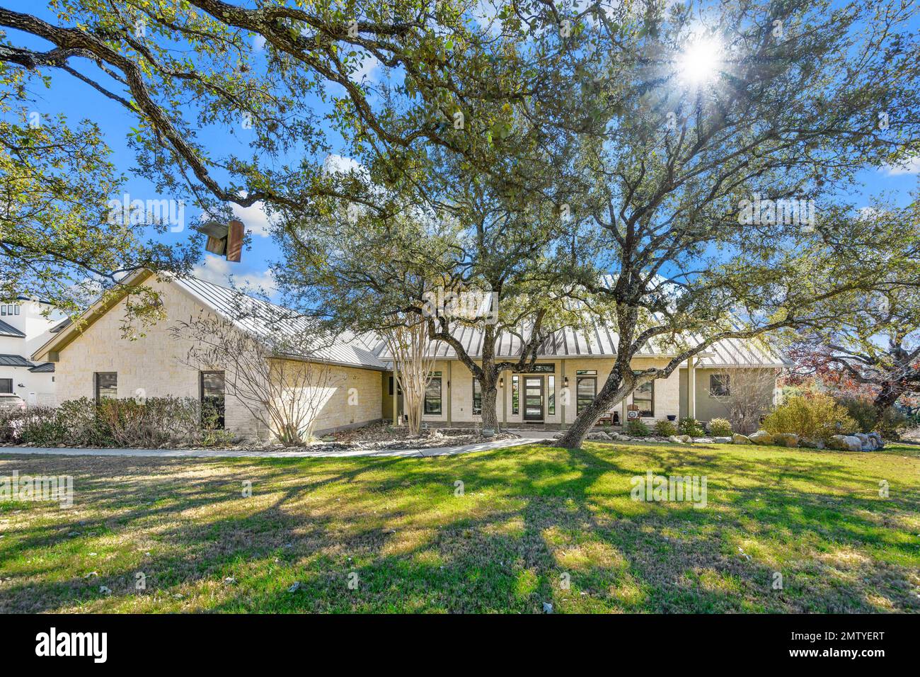 the front view of a home Stock Photo - Alamy