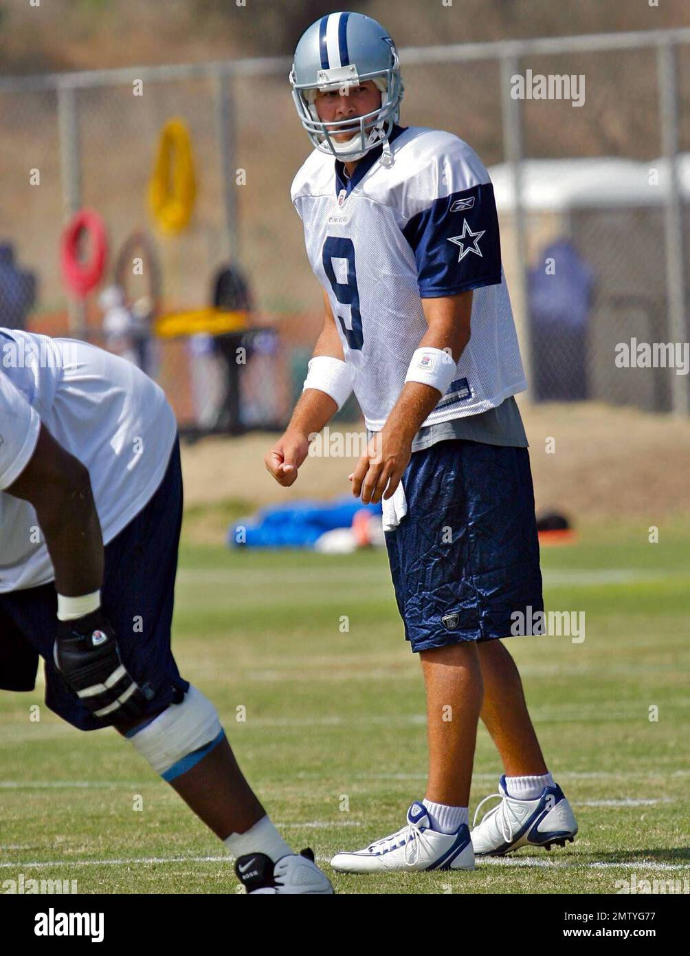 Jessica Simpson's Beau Tony Romo practices at the Dallas Cowboys ...