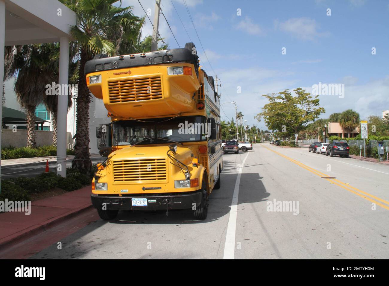 Topsy turvy bus hi-res stock photography and images - Alamy