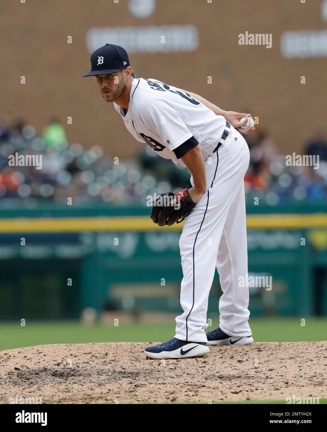 Detroit Tigers relief pitcher Shane Greene prepares to throw during the ...