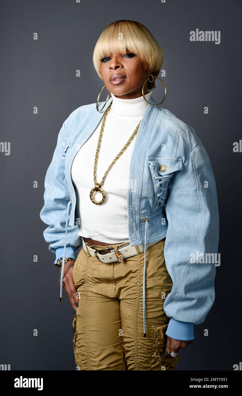 Singer Mary J. Blige poses for a portrait at Capitol Records on Tuesday ...