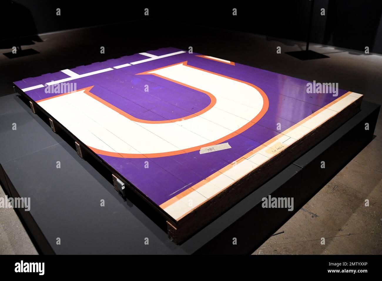 Delta center basketball hi-res stock photography and images - Alamy