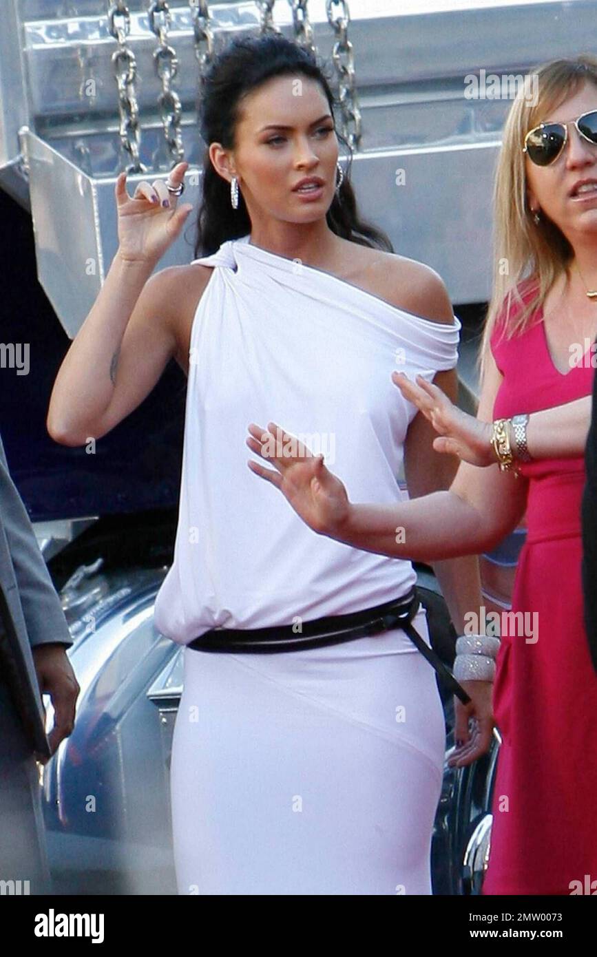Megan Fox Transformers 2 Premiere White Dress Megan Fox's Sexiest