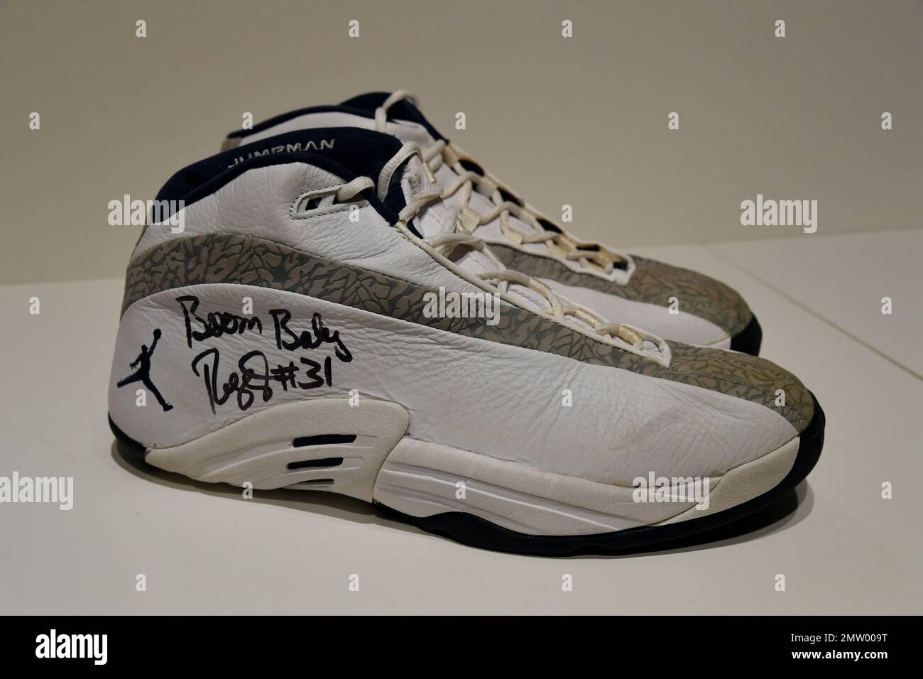 Reggie Miller 2003 Indiana Pacers game worn & signed Air Jordan ...