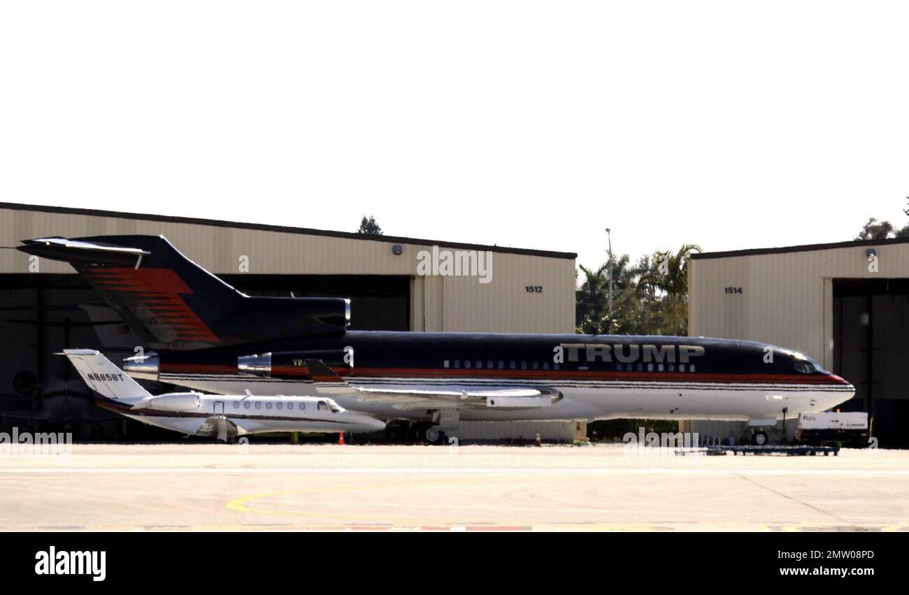 Boeing 727 private jet hi-res stock photography and images - Alamy