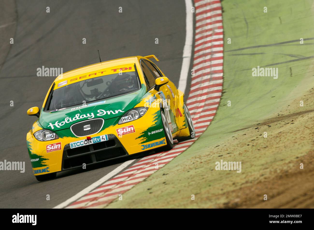 Jason Plato driving the Seat Sport UK Seat Leon TDI in the 2008 Round 1 ...