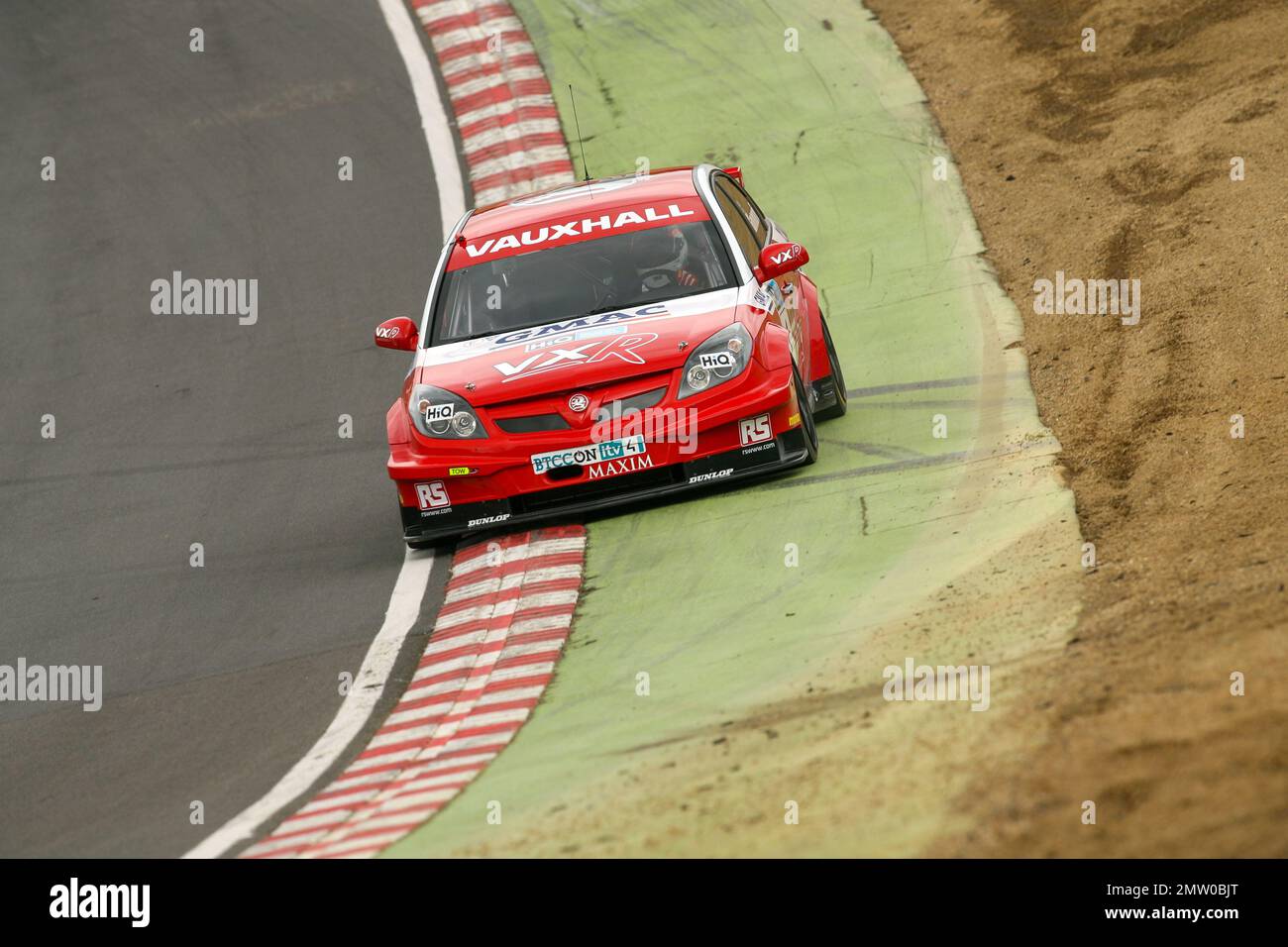 Fabrizio Giovanardi racing in his Vauxhall Vectra for team VX racing in ...