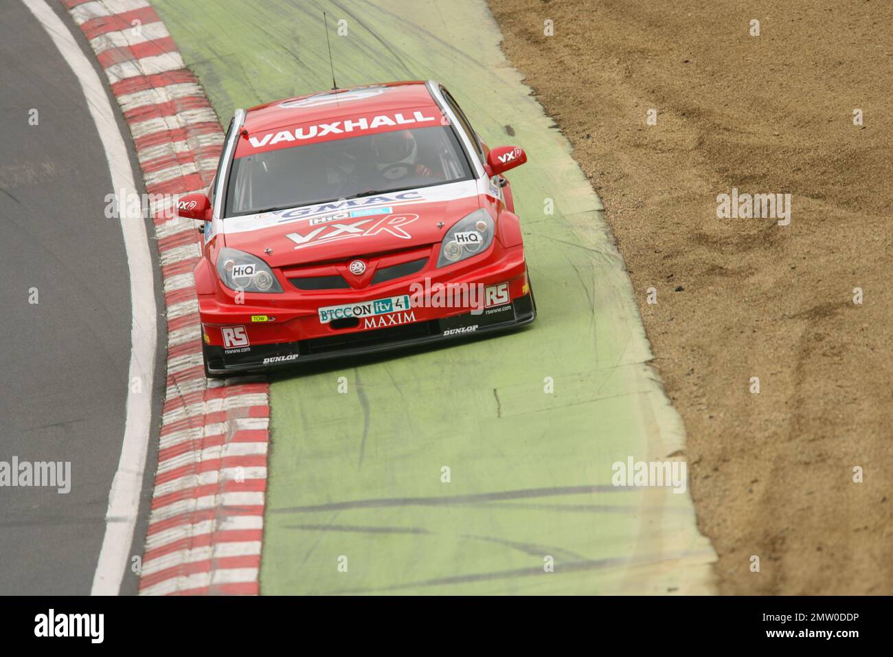 Fabrizio Giovanardi racing in his Vauxhall Vectra for team VX racing in ...