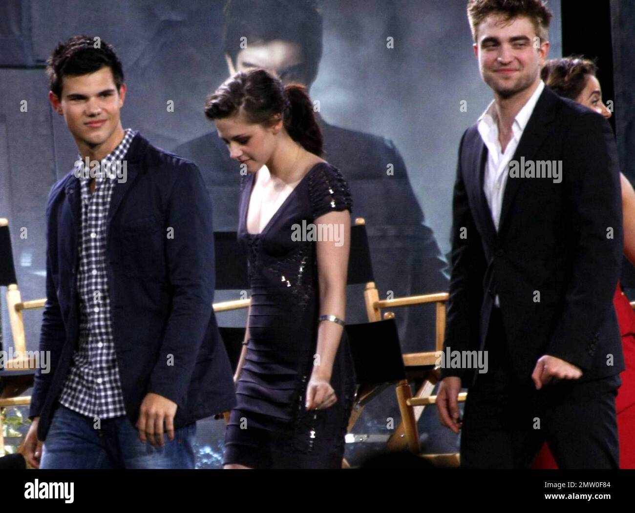 Kristen Stewart, Taylor Lautner and Robert Pattinson of "Twilight" on ...