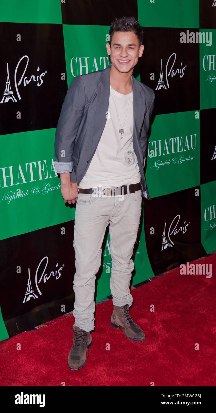 "Twilight" star Kiowa Gordon poses for photographers at Chateau ...