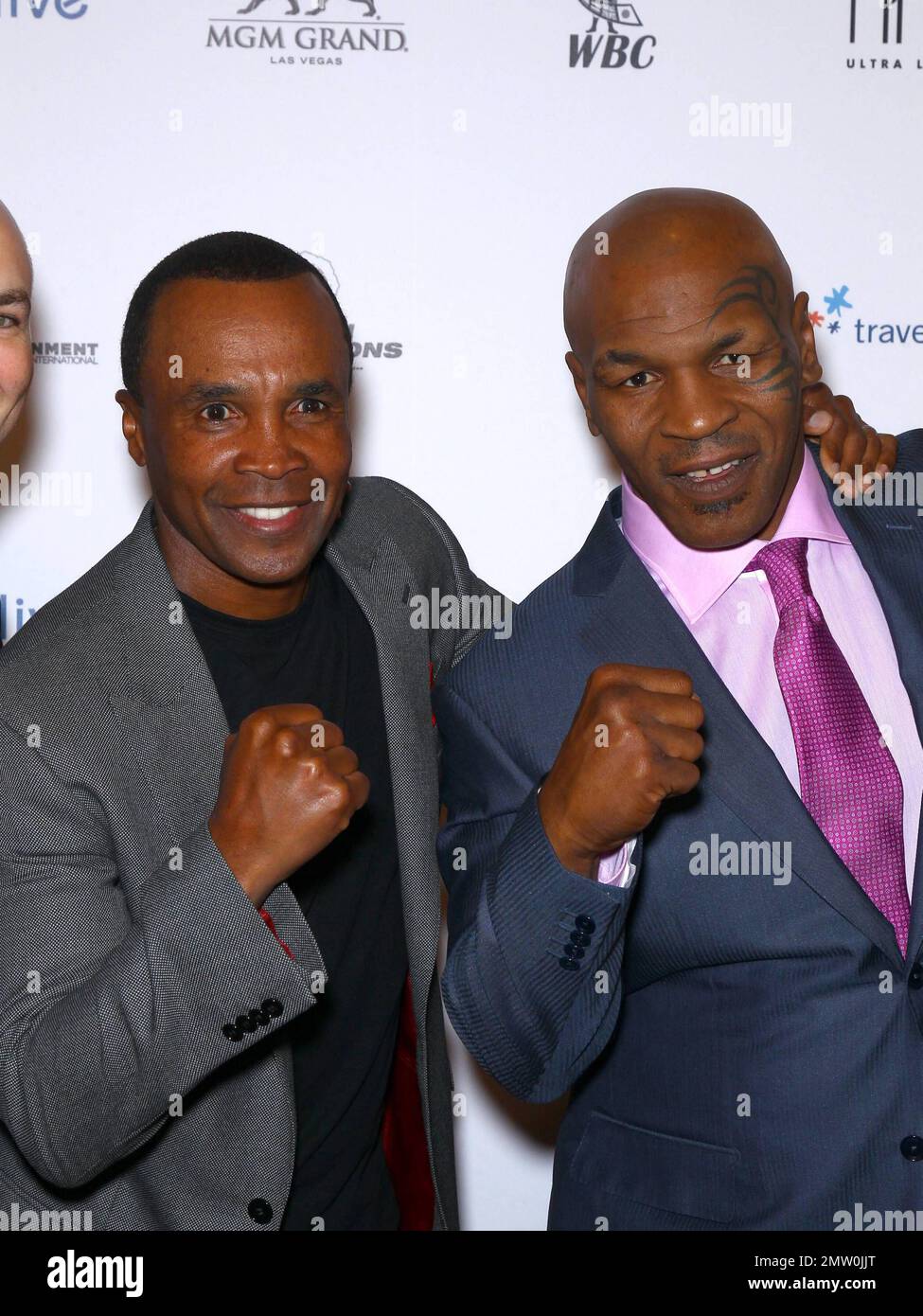 Sugar ray leonard mike tysons mike tyson hi-res stock photography and ...