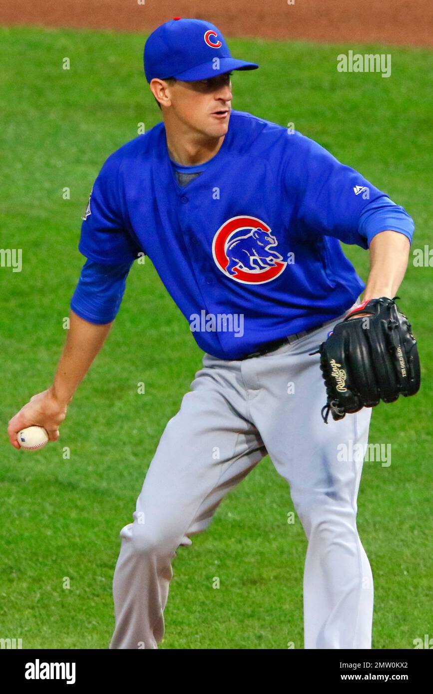 Chicago Cubs starting pitcher Kyle Hendricks delivers in the third ...