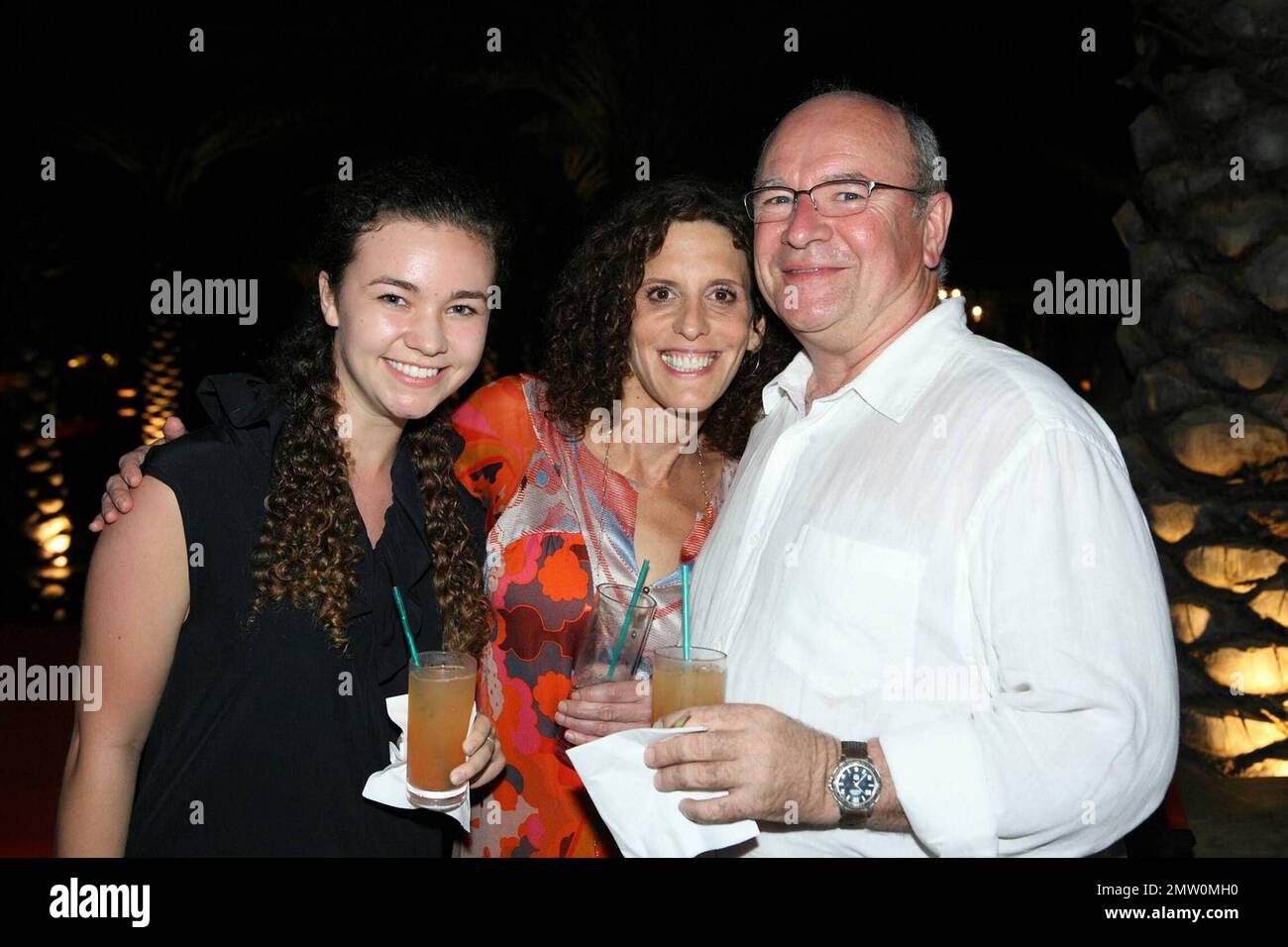 EXCLUSIVE!! Guests at ABC's Ugly Betty season 4 red carpet premiere ...