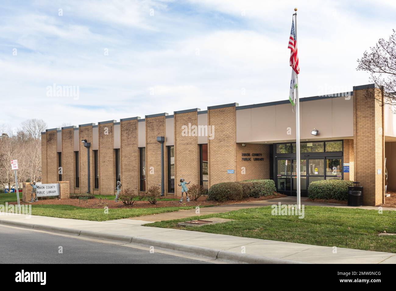MONROE, NC, USA-28 JAN 2023: Union County Public LIbrary, entrance ...