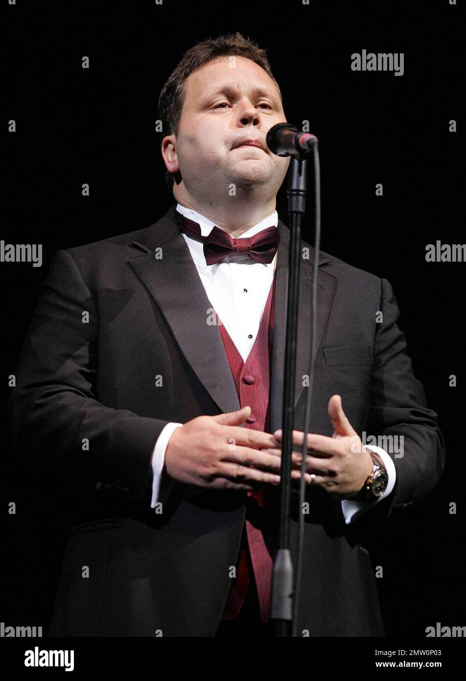 British tenor Paul Potts performs live in concert at the Seminole Hard ...