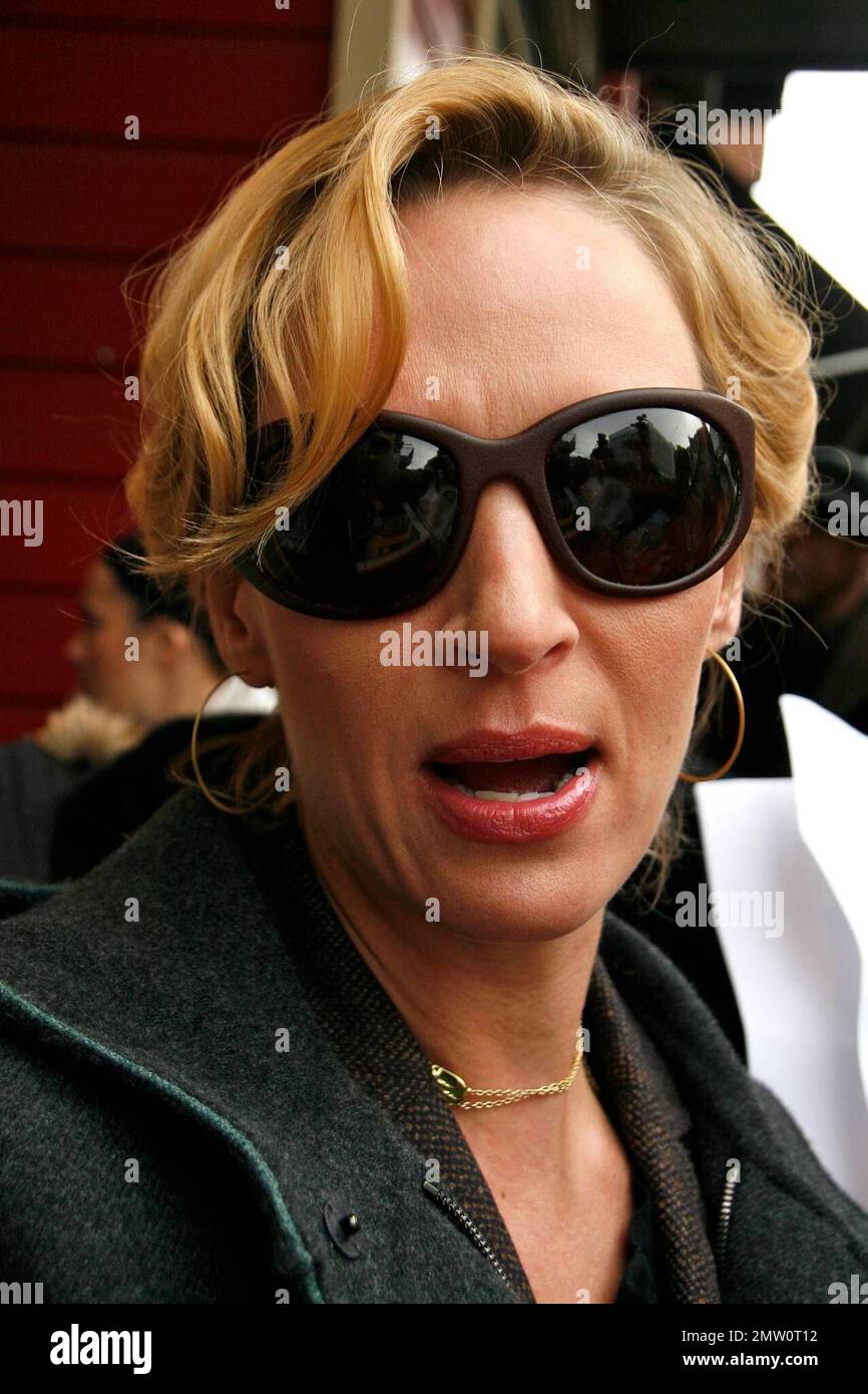 Uma thurman is mobbed by authgraph seekers hi-res stock photography and ...