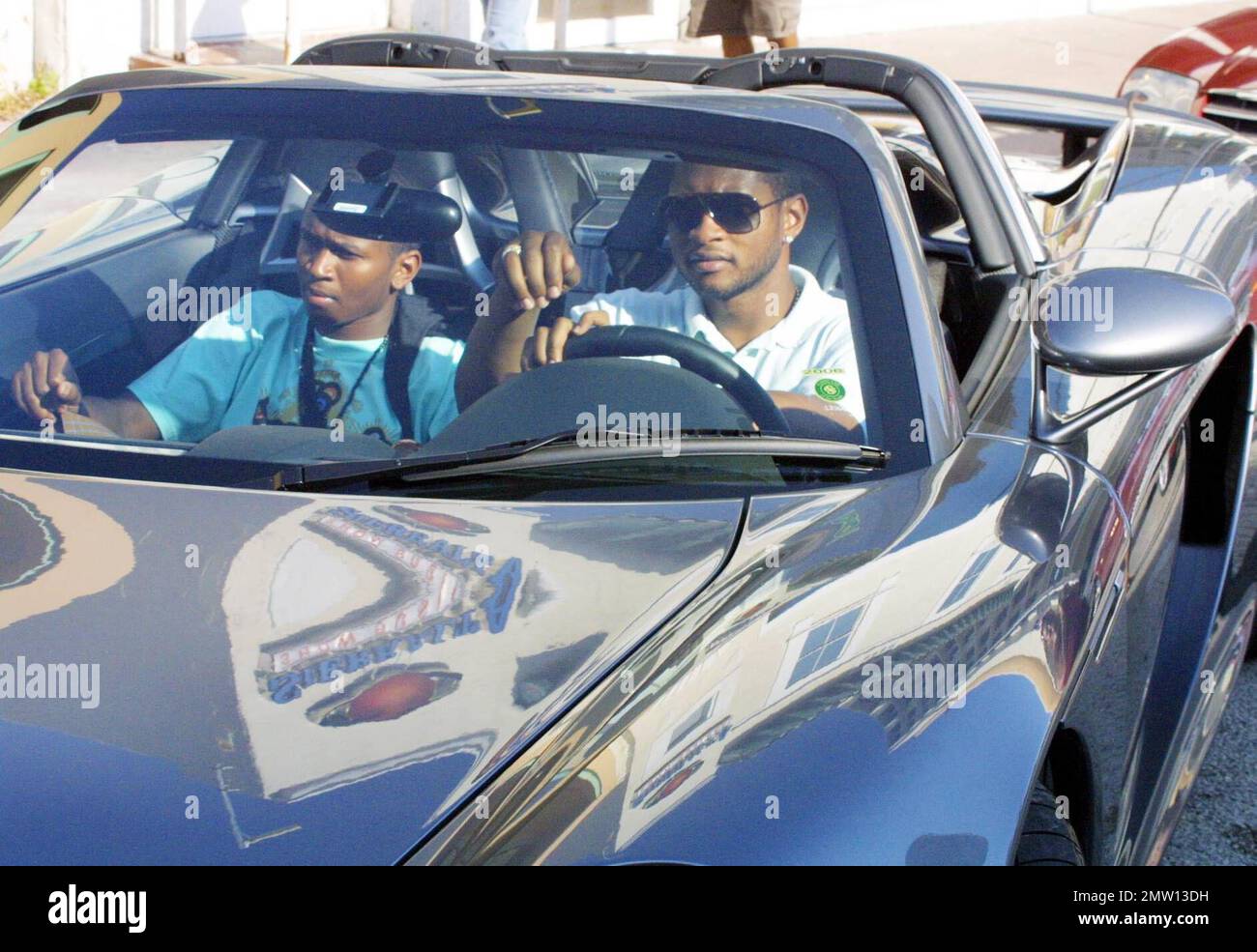 Exclusive!! Rap star Usher and younger brother James hit Miami Beach ...